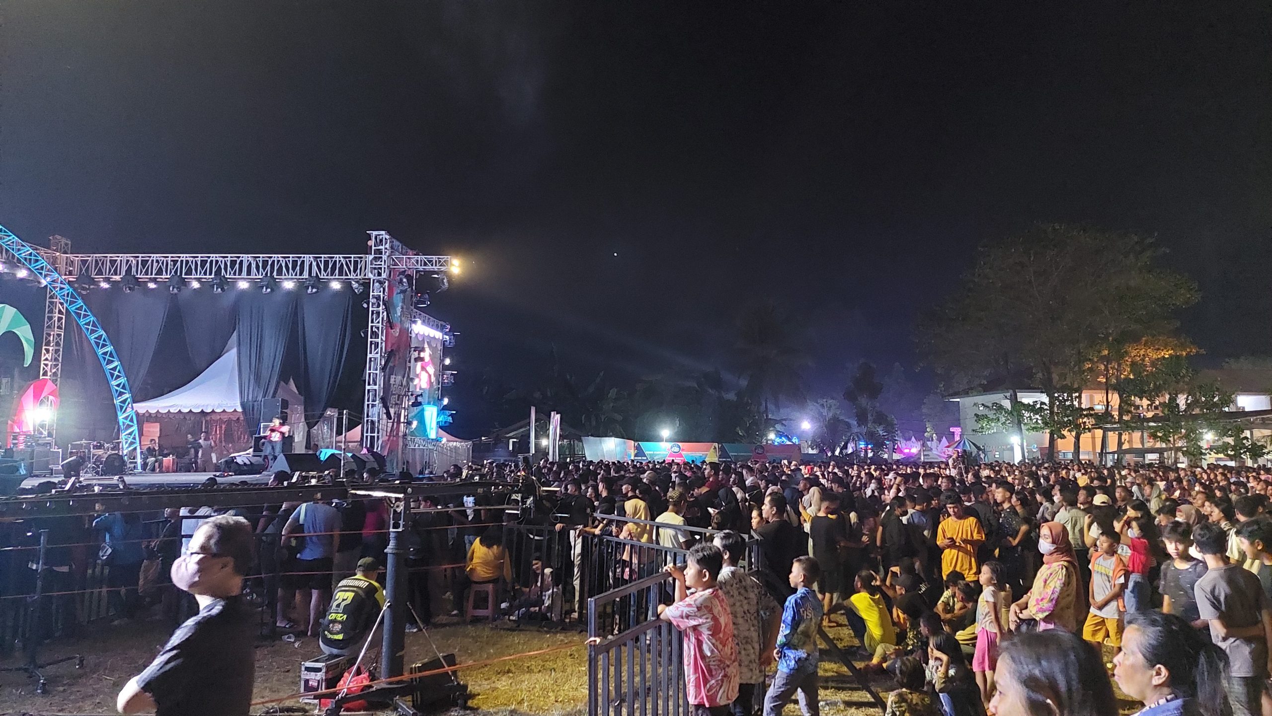 Group Band Jamrud Bakal Lalui Jalur Laut Untuk Manggung di FPSL Bitung ...